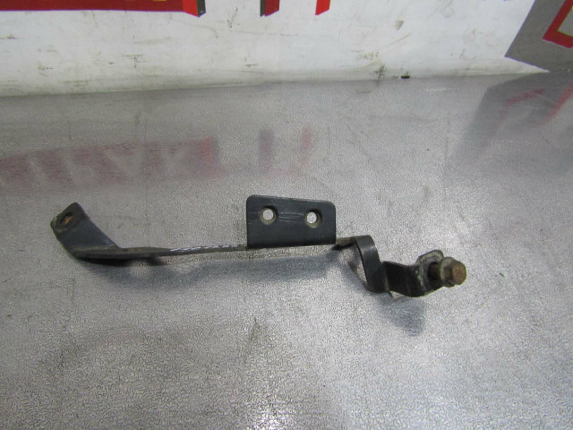 Кронштейн крепления трубки системы охлаждения двигателя DC12 Scania P, R, G