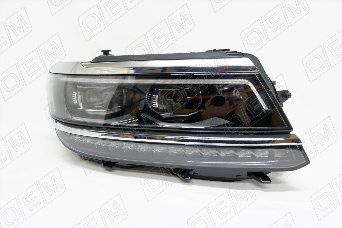 Фара правая SAT Mid Led ST-441-11ATMR-LEAMD2 для Volkswagen Tiguan (2G) (2016-2021)