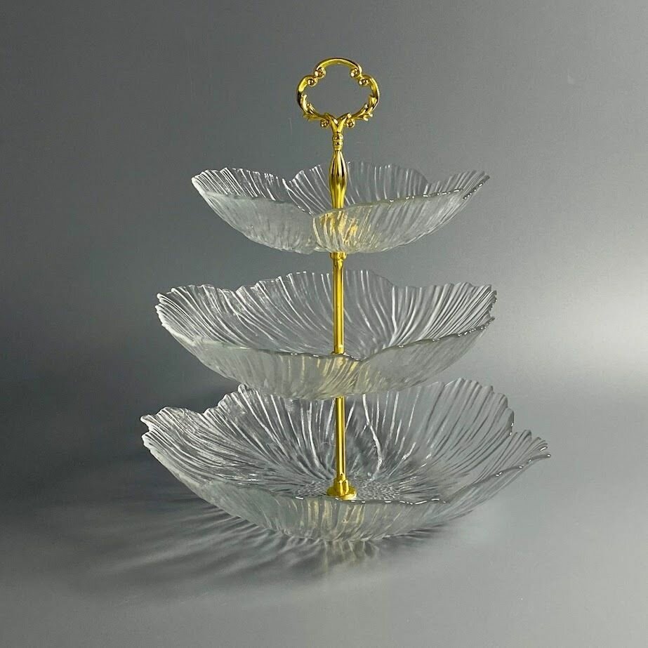 Трехъярусная этажерка