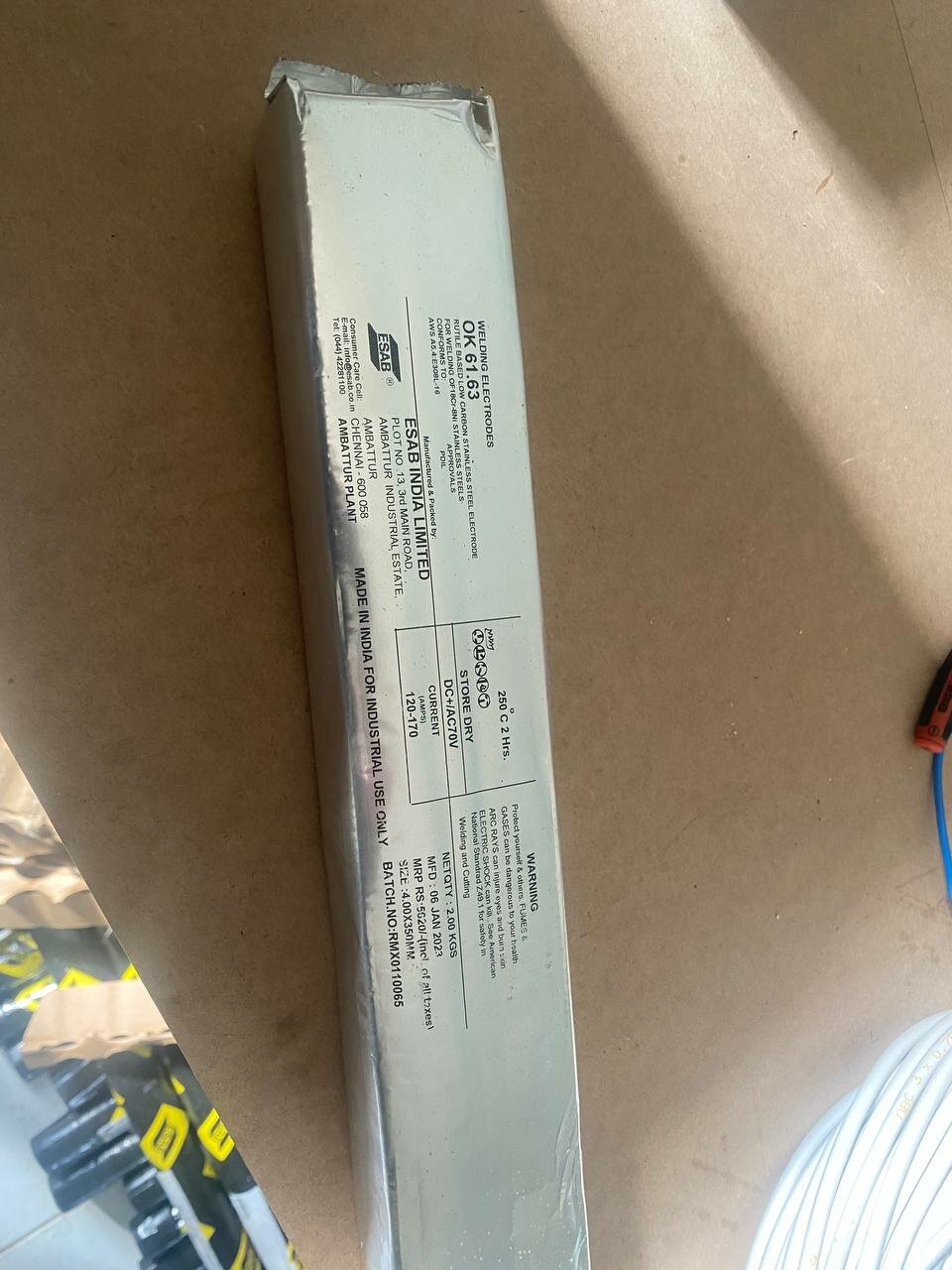 Сварочный электрод ESAB Ok 61,63 4x350 мм , нержавеющая сталь, рутиловое покрытие, туба, 2кг