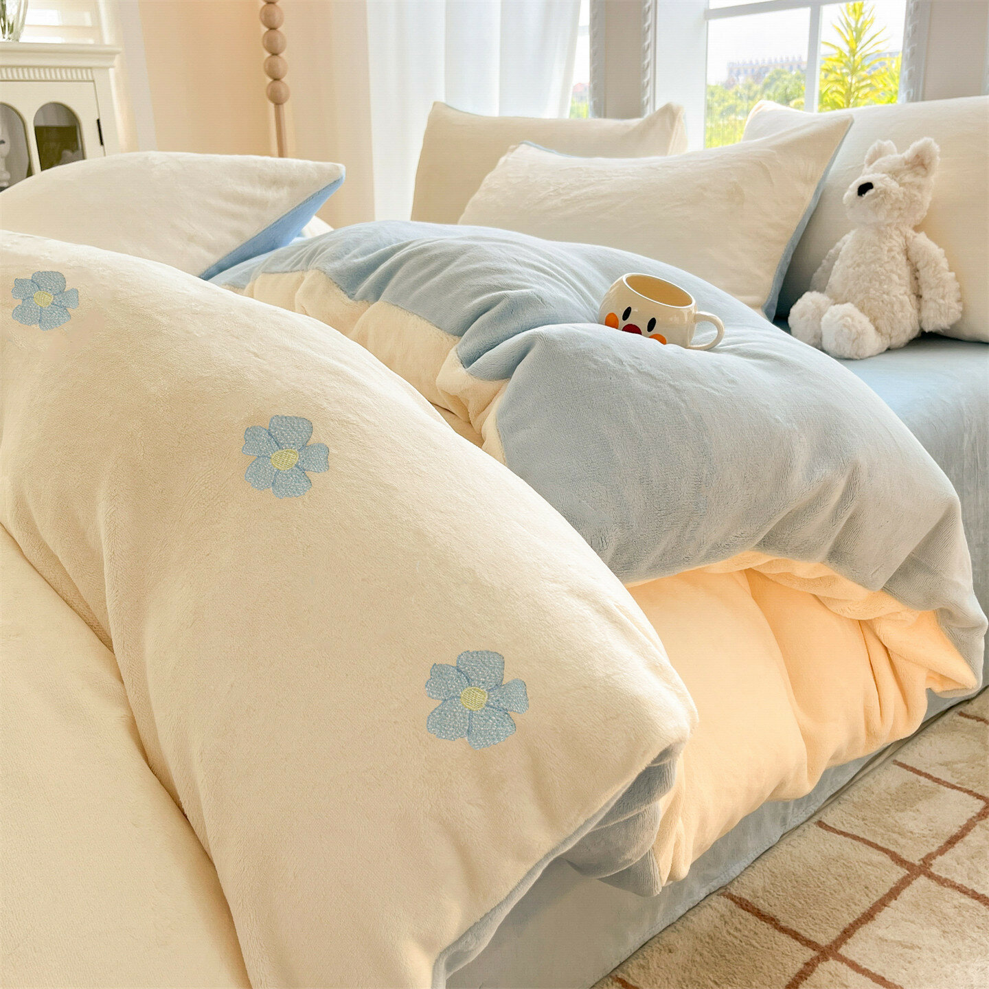 Зимний флисовый утолщенный молочный бархатный четырехкомпонентный набор, фланелевая простыня, пододеяльник, плюшевое зимнее постельное белье, трехкомпонентный набор