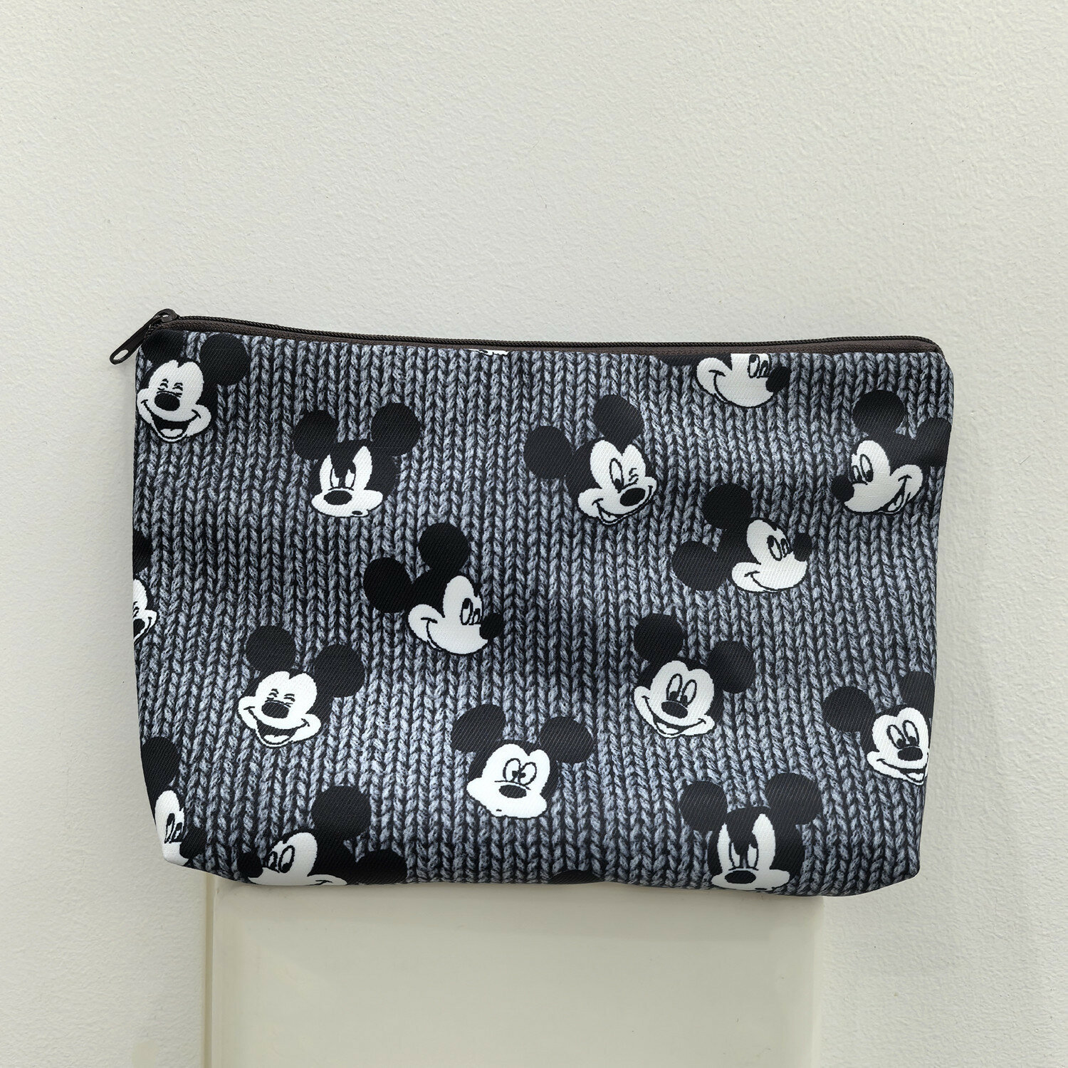 Miniso Милая косметичка в корейском стиле, портативная, вместительная, с рисунком студента, водоотталкивающая, для путешествий, хранения туалетных принадлежностей