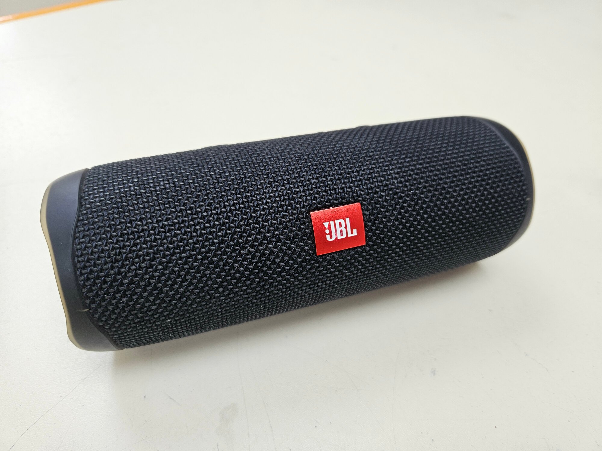 Портативная акустика JBL FLIP 5, черный, (Б/У), уценка