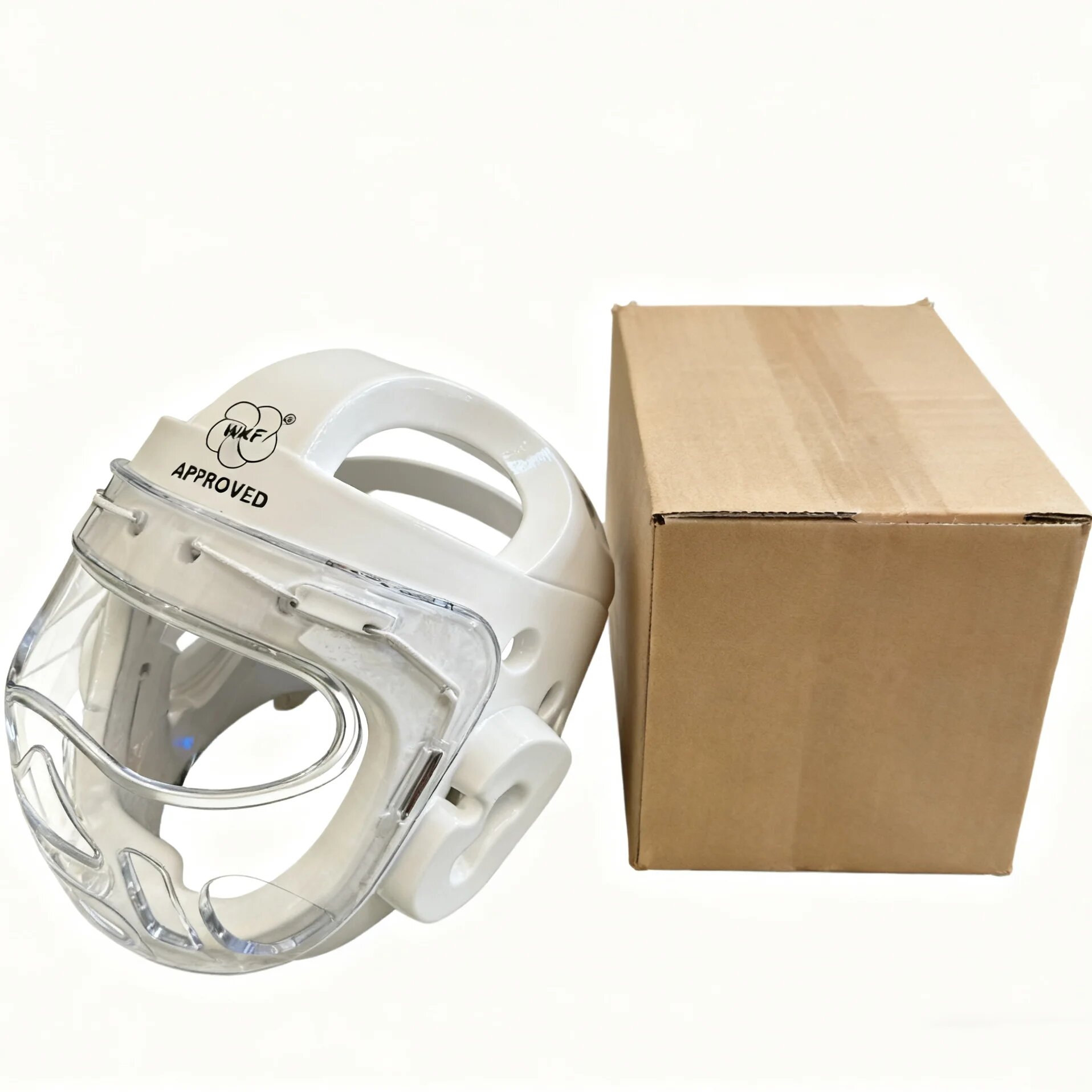 Шлем WKF белый для каратэ М, Box Package
