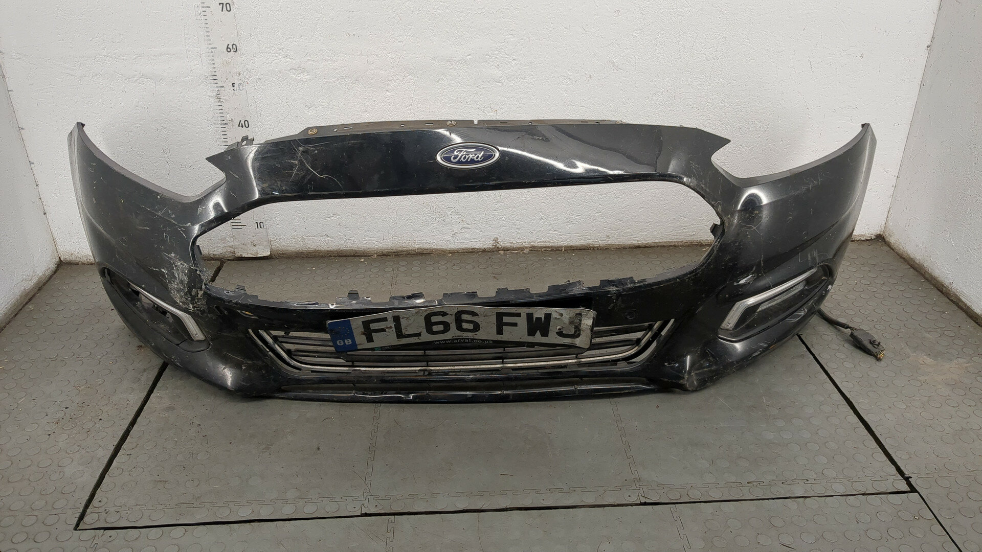 Бампер передний Ford Mondeo 5 Б/У