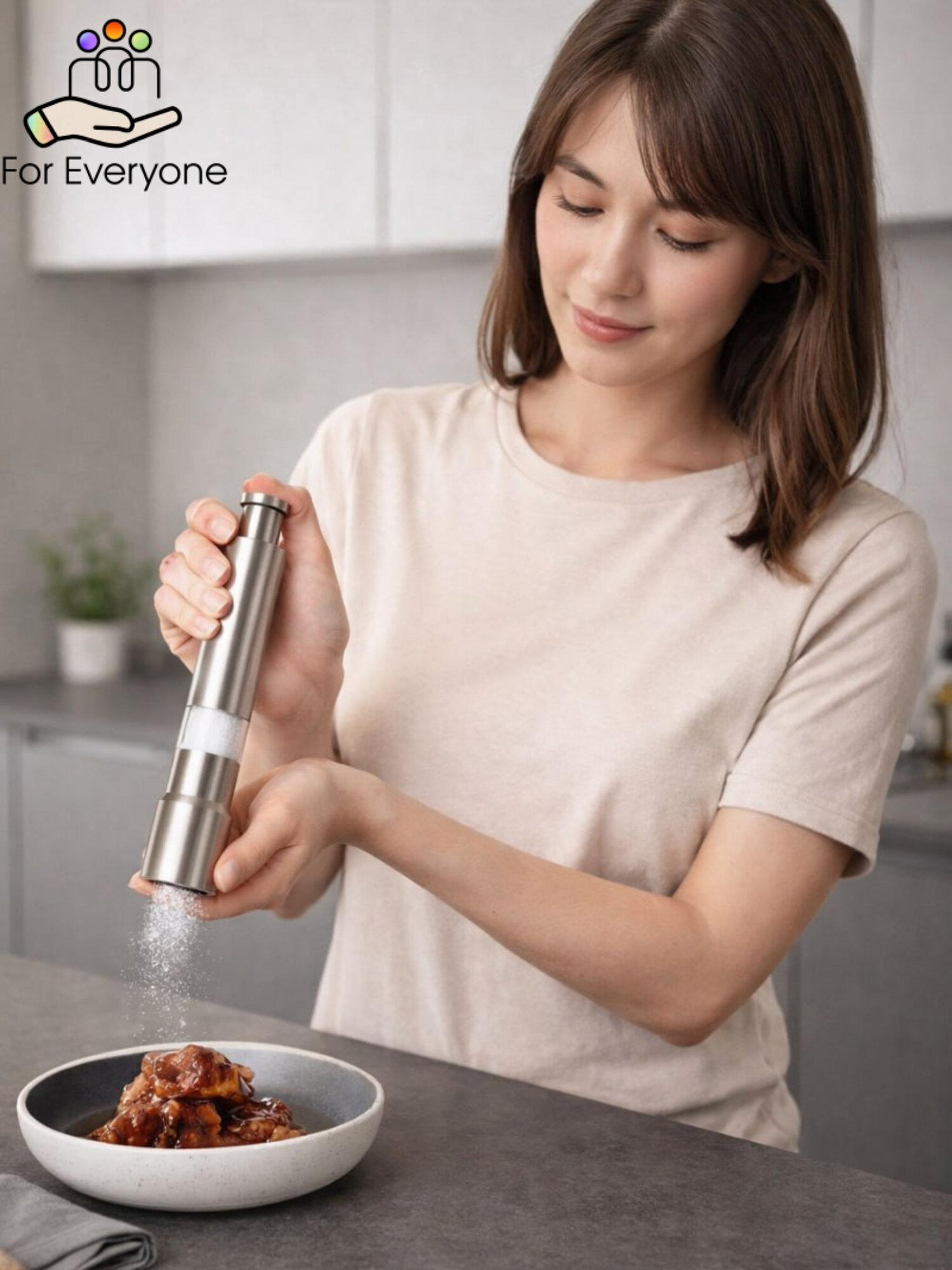 Мельница для специй RAVIOIL с прозрачными вставками — серебристая, стильный аксессуар для кухни