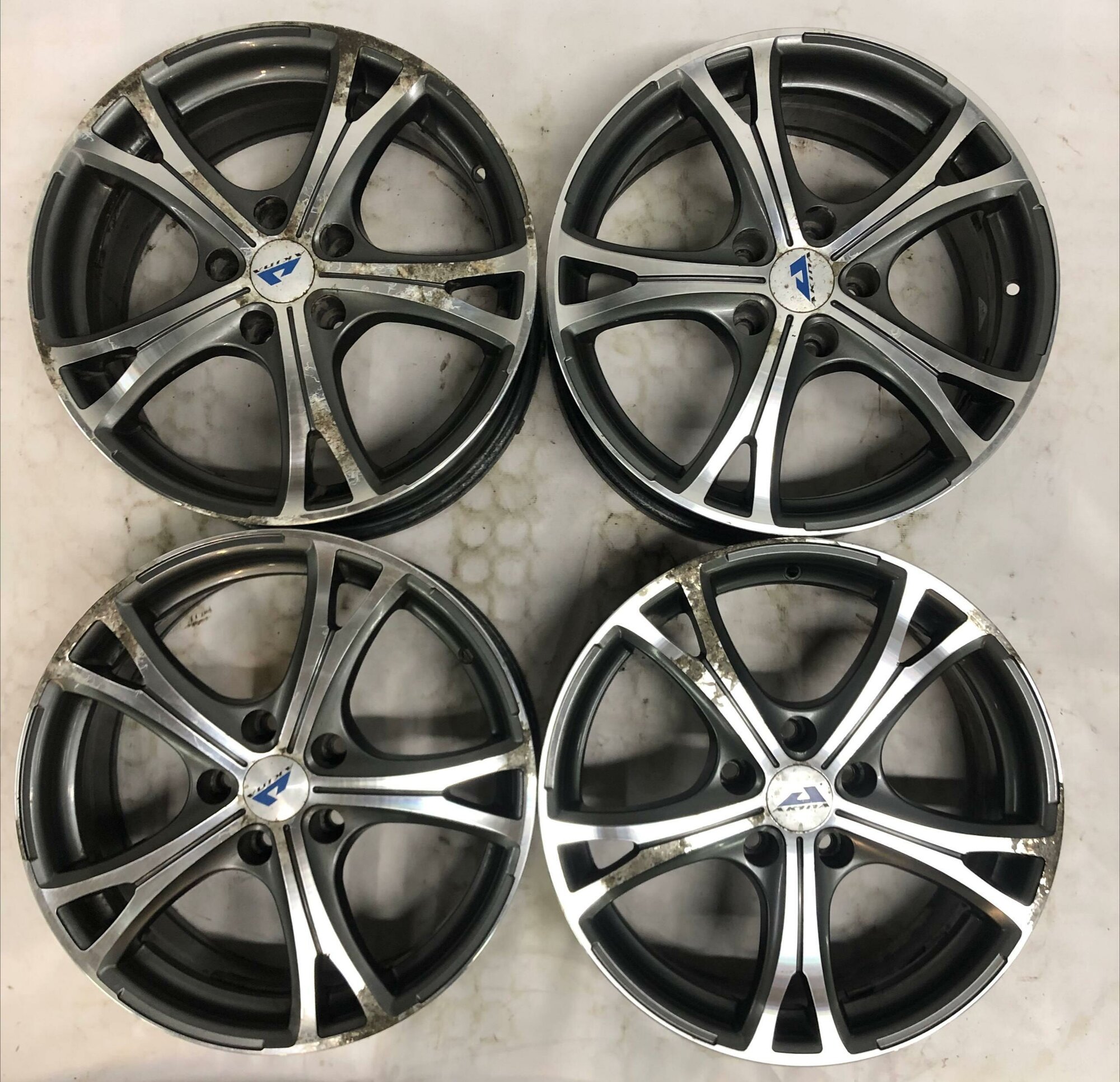 Колесные диски Replica 17x7 PCD 5x114.3 D73.1 ET35 (Реплика)
