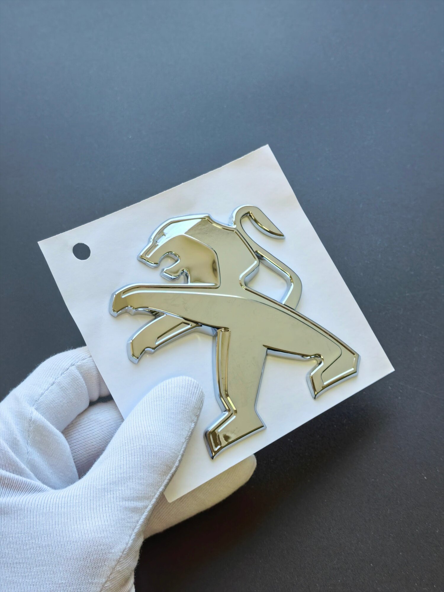 Эмблема для Peugeot 80мм хром. Шильдик значок на капот и крышку багажника Пежо 8см 1шт