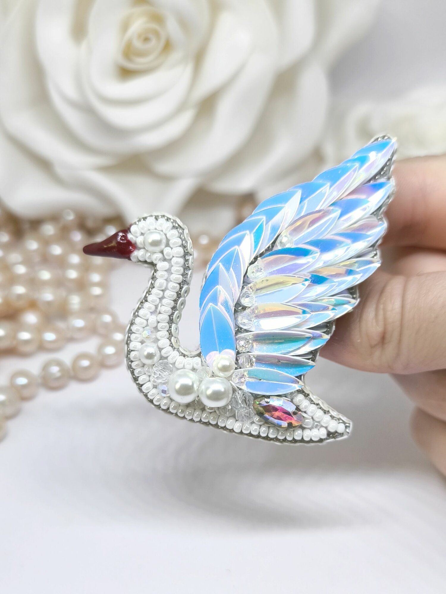 Брошь, бисер, стекло