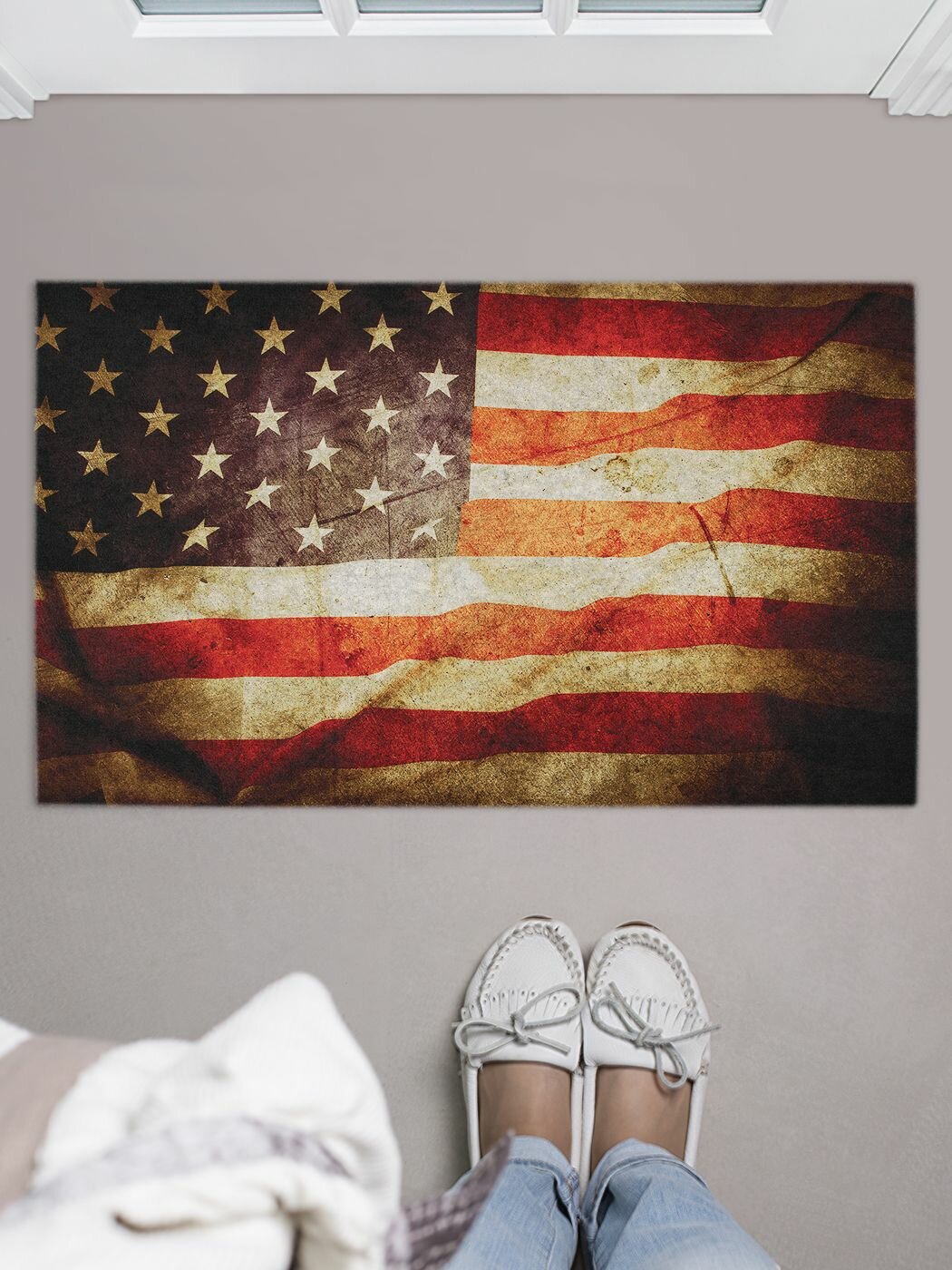 Коврик придверный в прихожую с принтом "Национальный флаг" 45x75 см , JoyArty