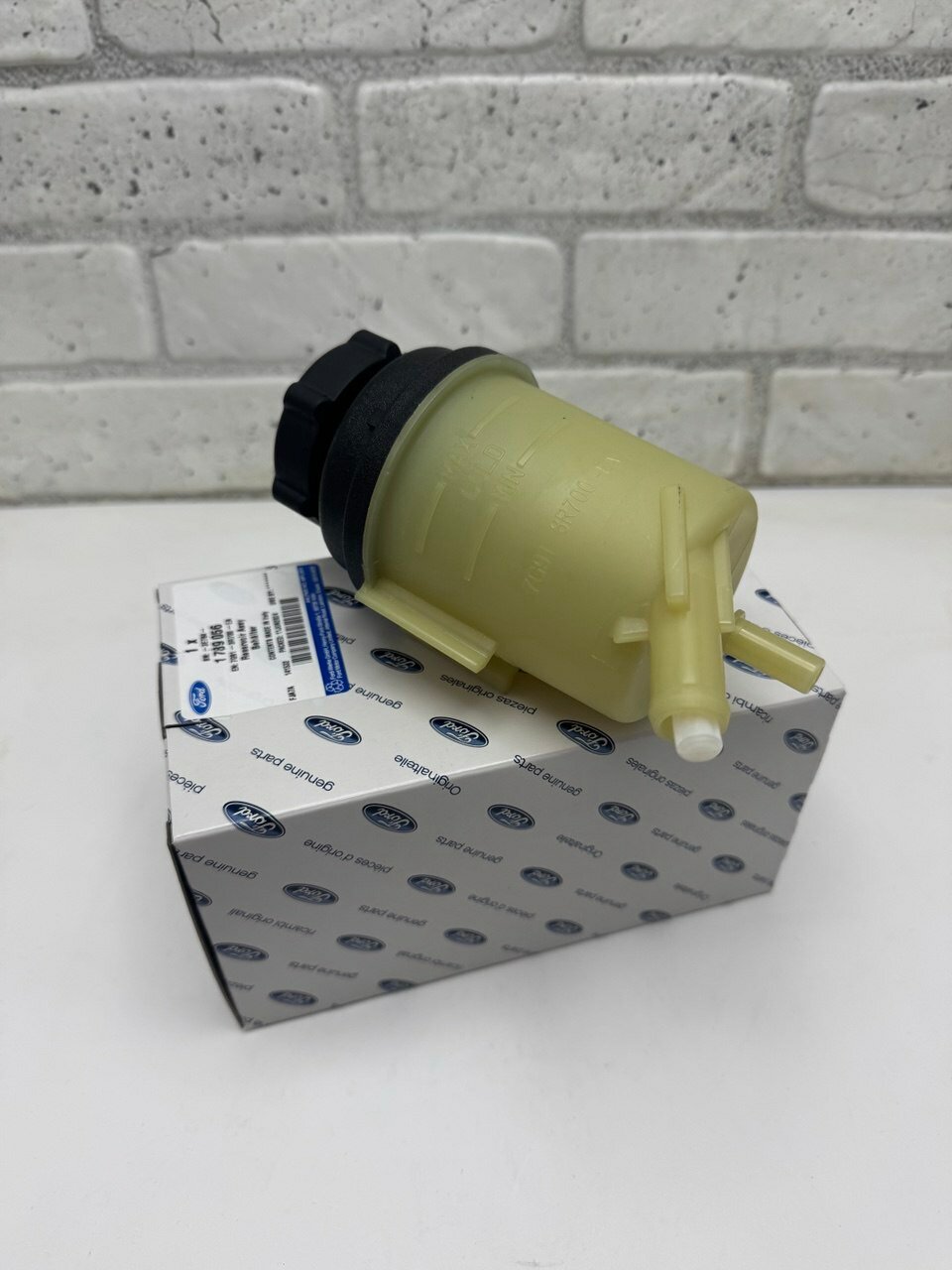 1789056 Оригинальный бачок гур Ford