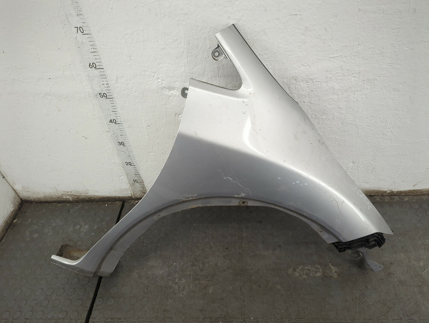 Крыло правое переднее Honda Civic Б/У