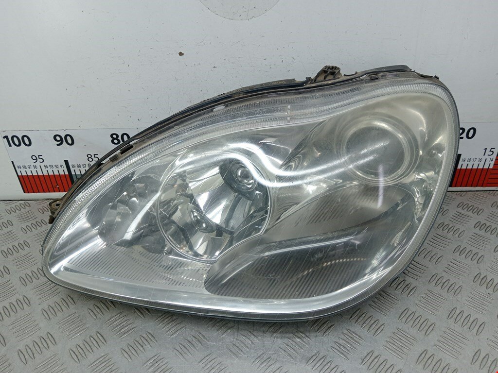 Фара левая Mercedes S-Class (W220) A2208203561 арт. 2242336