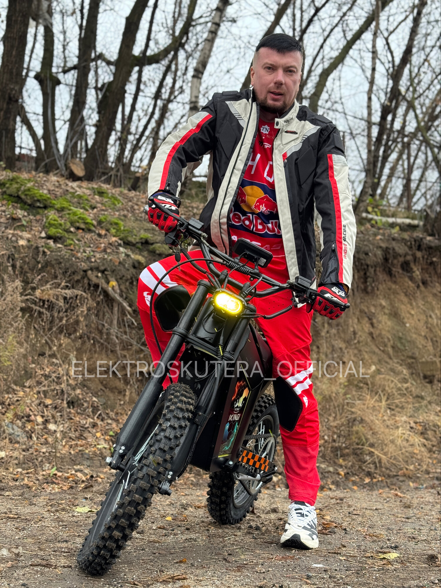 Питбайк IKINGI, электрический, мощность 3000 W, максимальная скорость 75 км/ч, черный