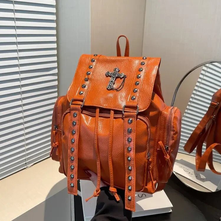 Richme панк женские рюкзаки модные мотоциклетные заклепки готические Mochilas Para Mujer Brown