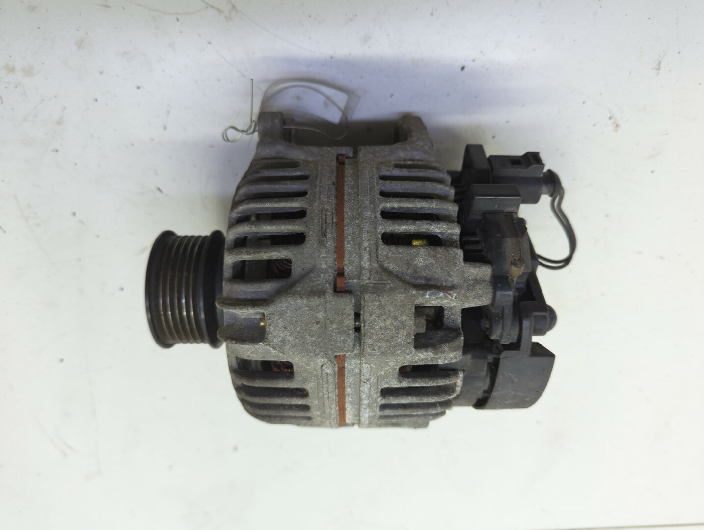 Генератор Volkswagen Bora Б/У