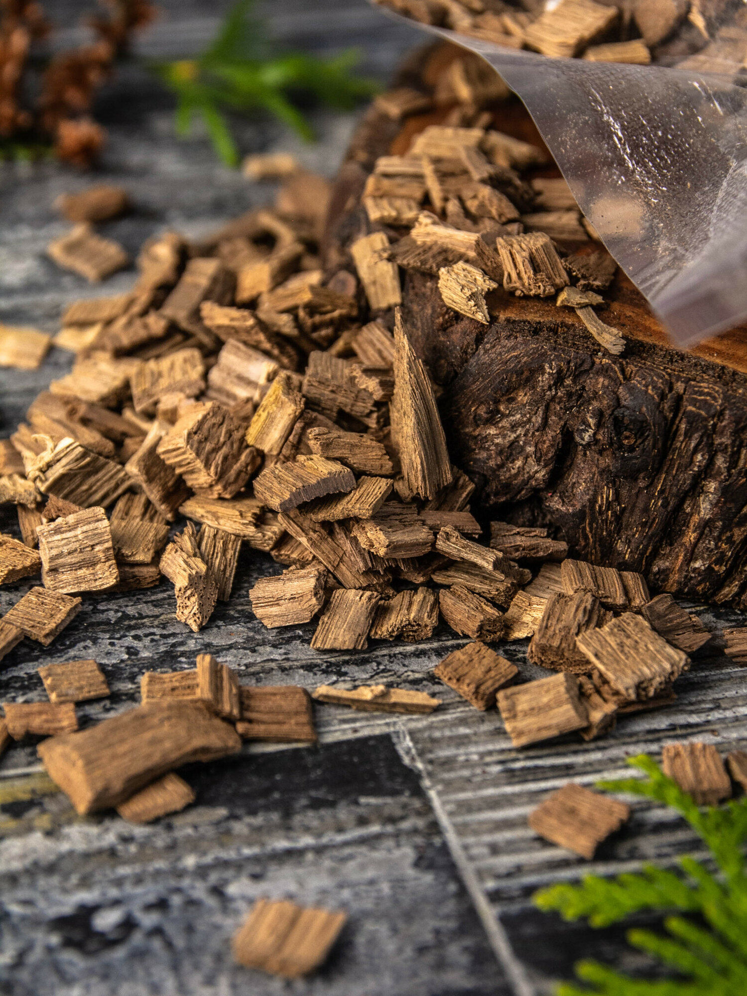 Щепа дубовая средний обжиг 2 пакета по 300г (600гр)