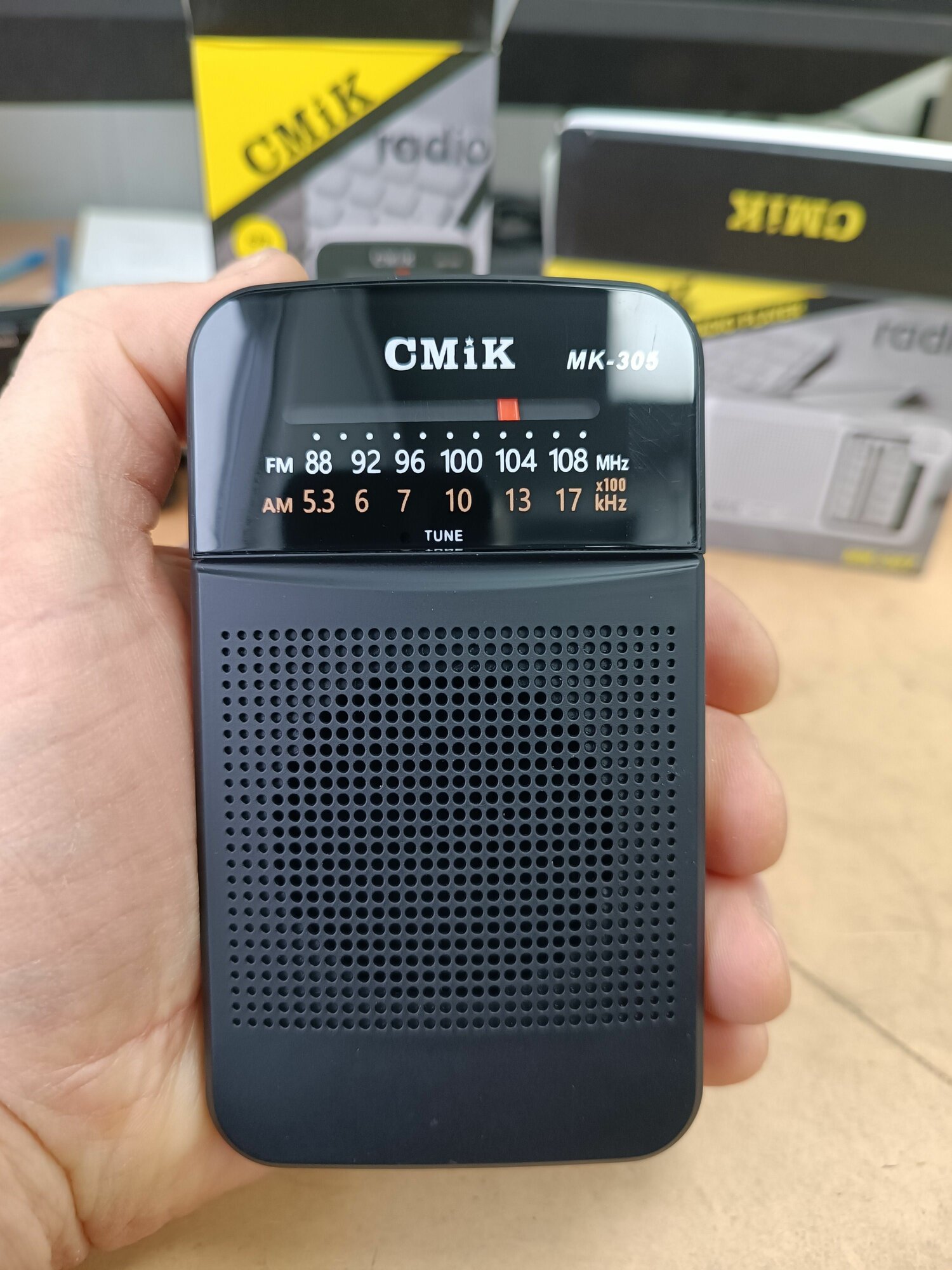 Карманный радиоприемник CMiK CM-305 с аккумулятором