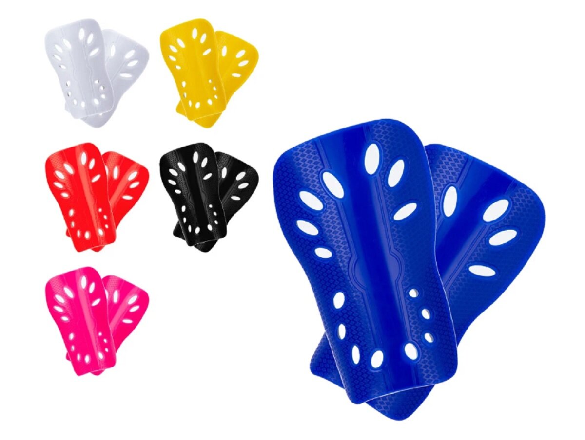 Набор защиты. Щитки футбольные подростковые, 4 цвета микс, 28x16x5 см Щитки 18x13 см