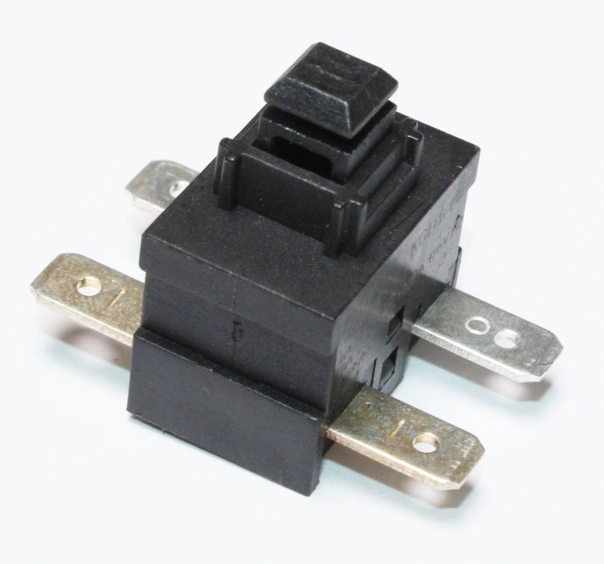 Кнопка сетевая пылесоса KCD1-1 4pin(L) Samsung (FA7-6C-2L15F-EU)