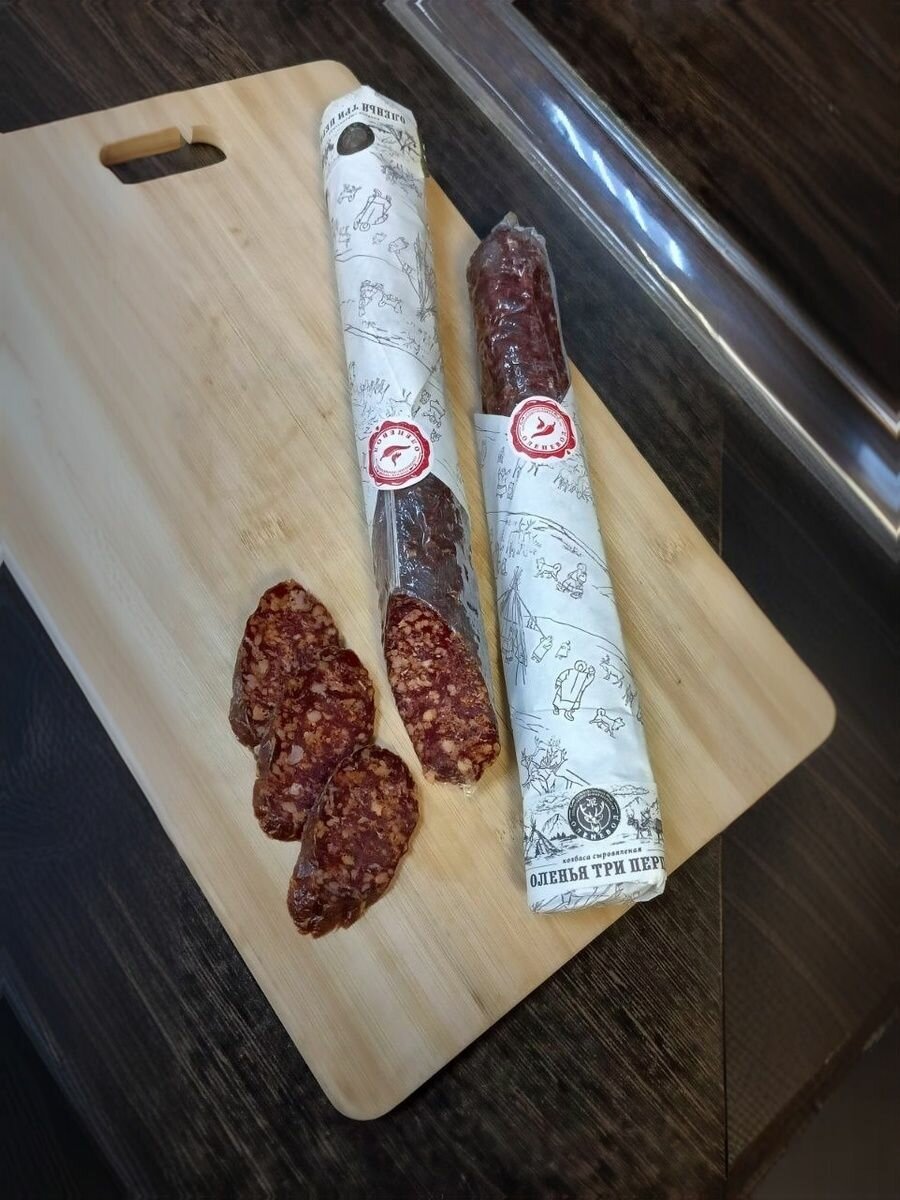 Колбаса сырокопченая из оленины "Оленья три перца" 250г