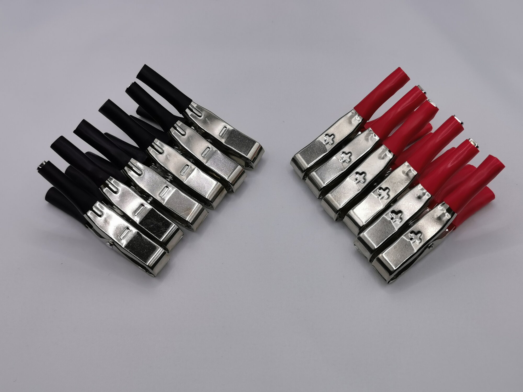 Зажим "Крокодил", 15А, 70 мм, комплект 12 шт, 6шт красный + 6шт черный