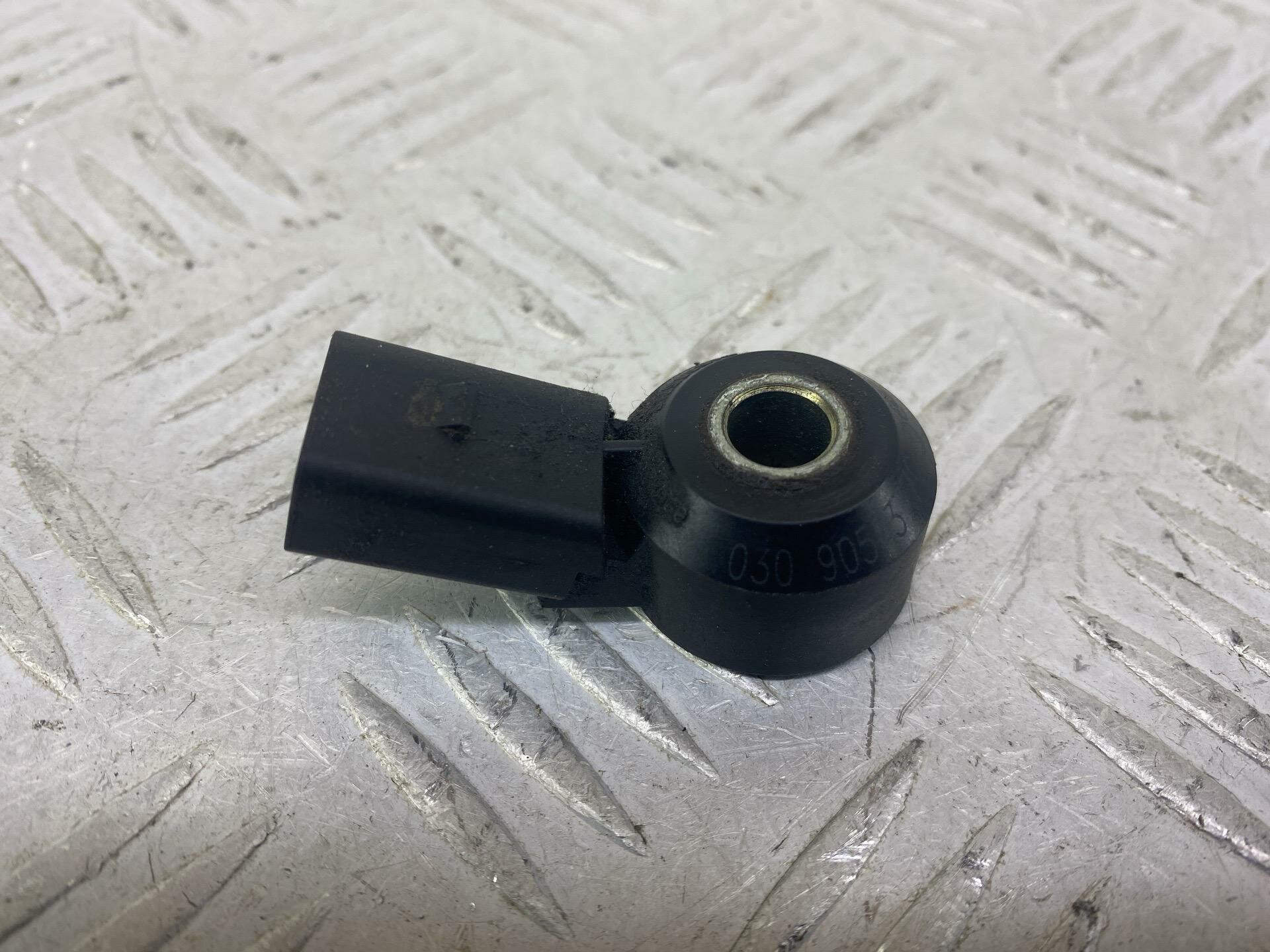 Датчик детонации Skoda Octavia 2 1Z5 2008 030905377C