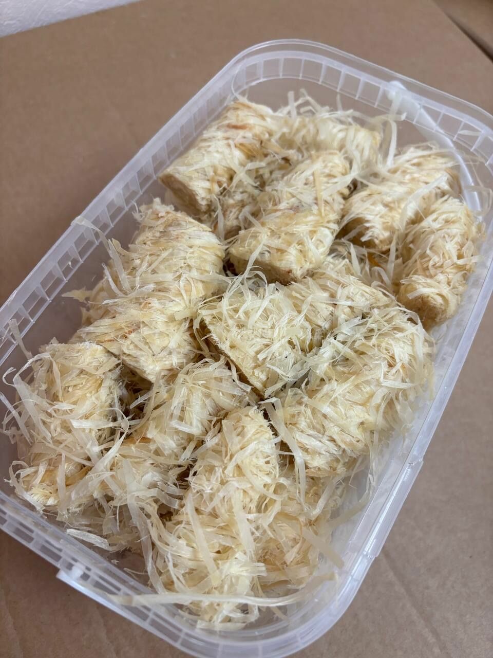 Древесные роллы для розжига, в пластиковом контейнере - 52 шт.