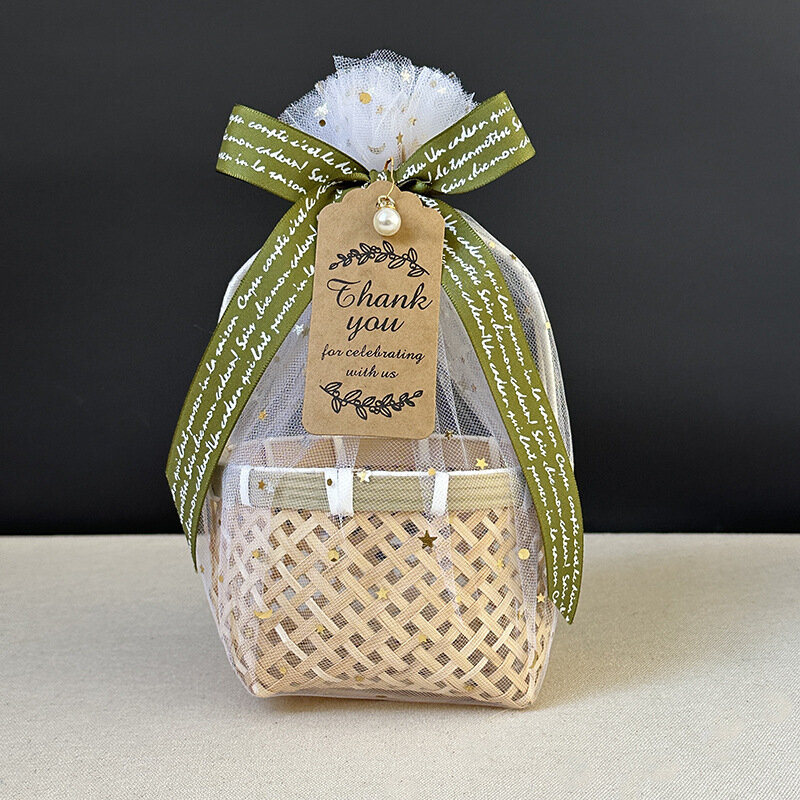 Мини-корзина из ротанга круглой формы с звездной тканью и лентой для фруктов, ягод и закусок - подарочная ручная корзина