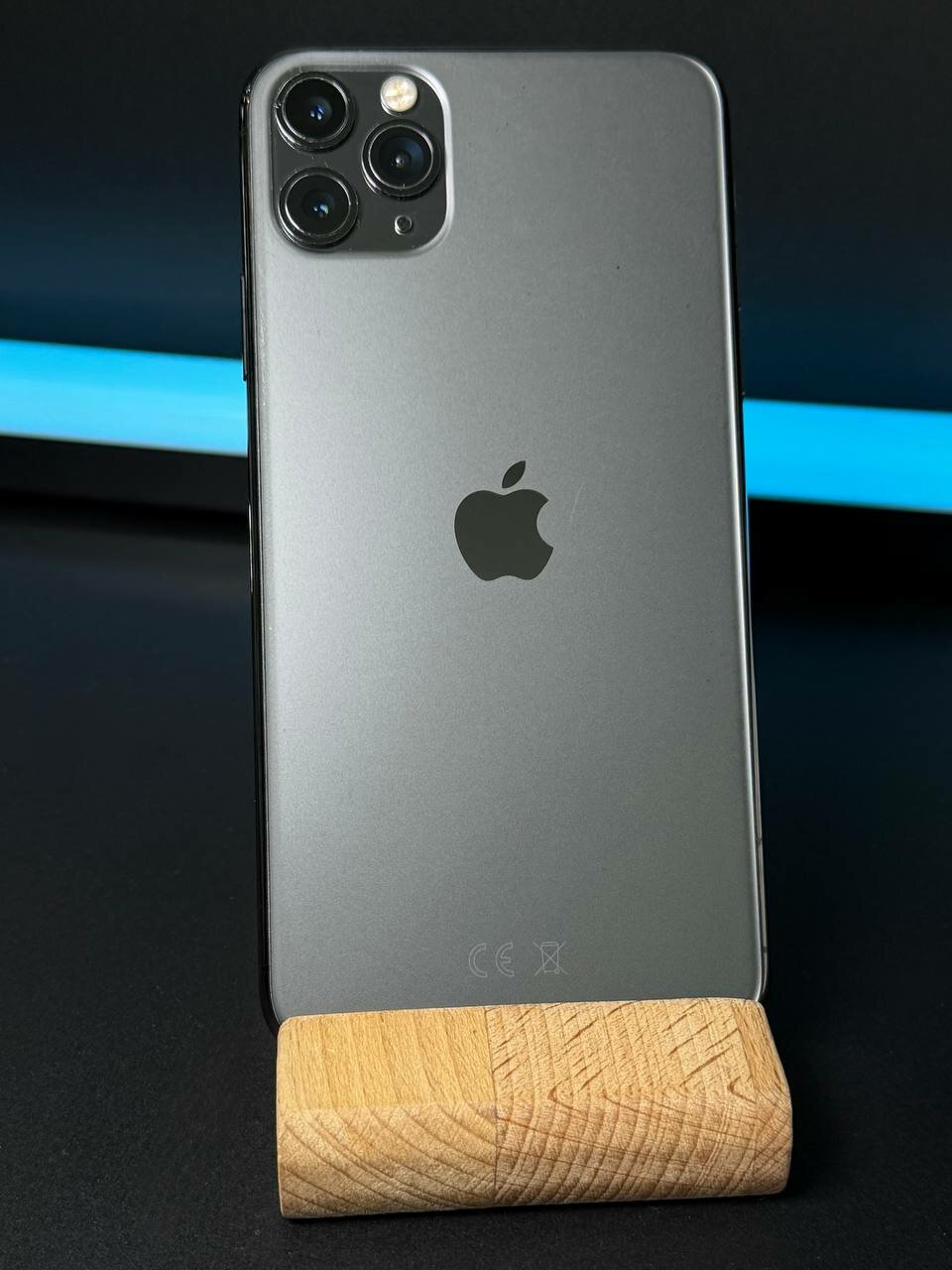 Смартфон Apple iPhone 11 Pro Max 512 ГБ, nano-SIM + eSIM, чёрный