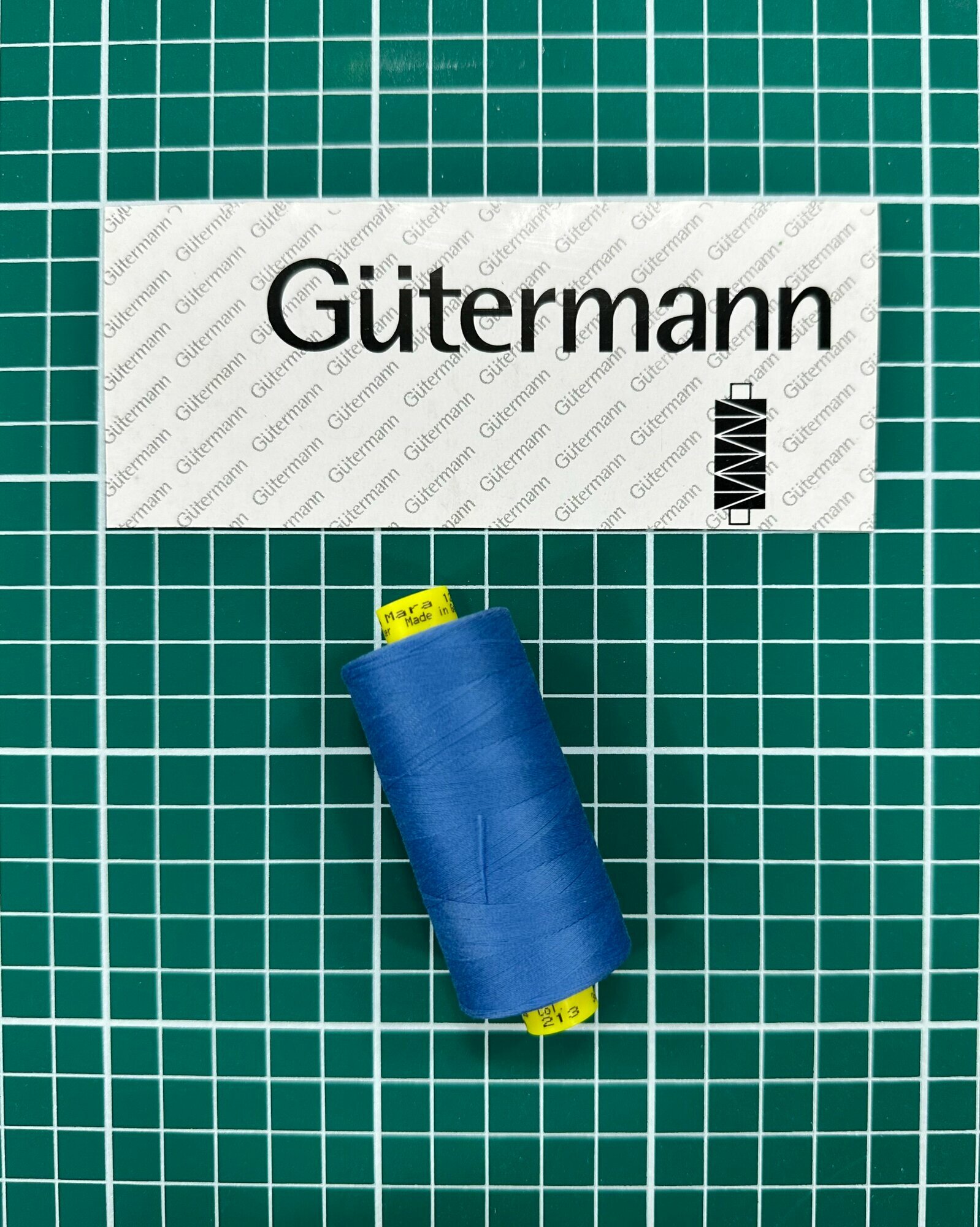 Gutermann Mara 120; col: 213 (1000 м) Нитки для шитья