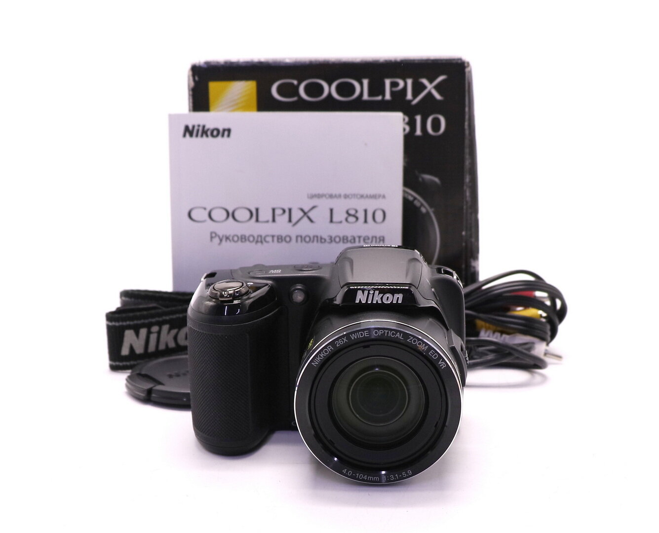 Компактный Nikon Coolpix L810 в упаковке