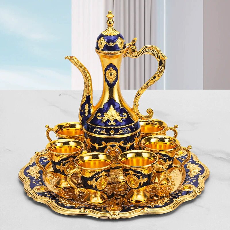 Креативная фляга 'Казачья': набор для водки с аутентичными рюмками