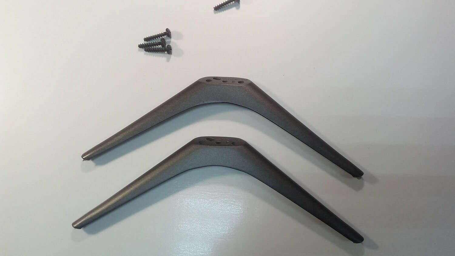 2 Металлические ножки с болтами крепления 68-751320-0AA для Tx-43Fsr400 Lcd Телевизор Panasonic Подставка арт. 8986