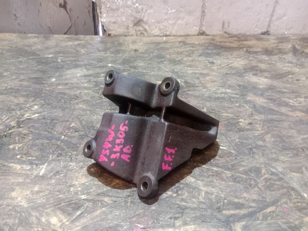 Кронштейн промежуточного вала Ford Focus I (1998 2004) Б/У с пробегом