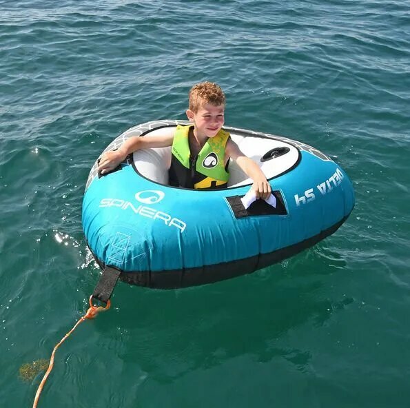 Полусумка треугольная сине-серая (прицепная емкость для воды) для лодки Spinera Delta 54' S23, 1 место, размеры 137х137х60 см (19635), круг для плавательных лыжных колец