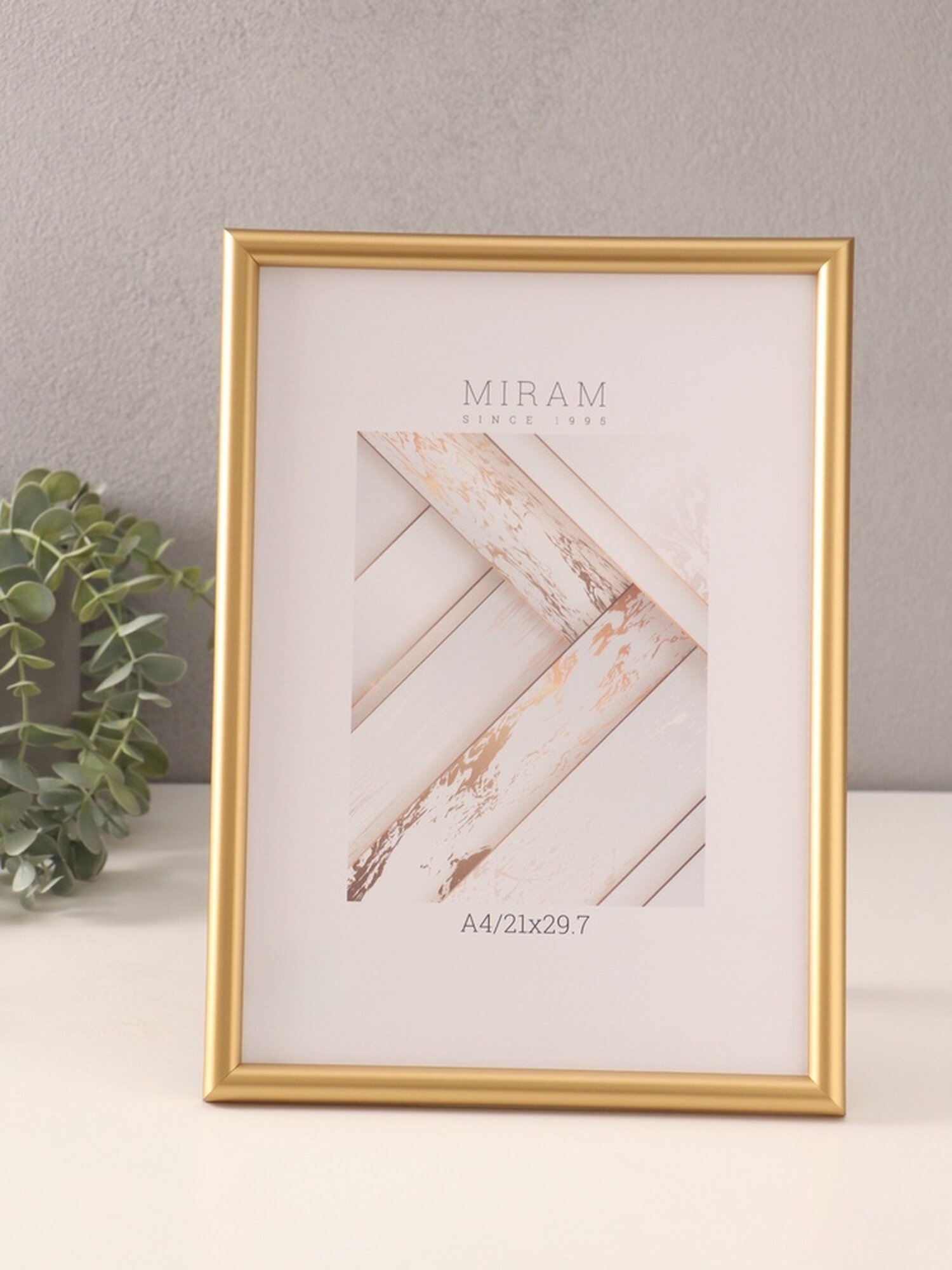 Фоторамка пластик "мирам" 21х29,7 см, (A4) золото (пластиковый экран)