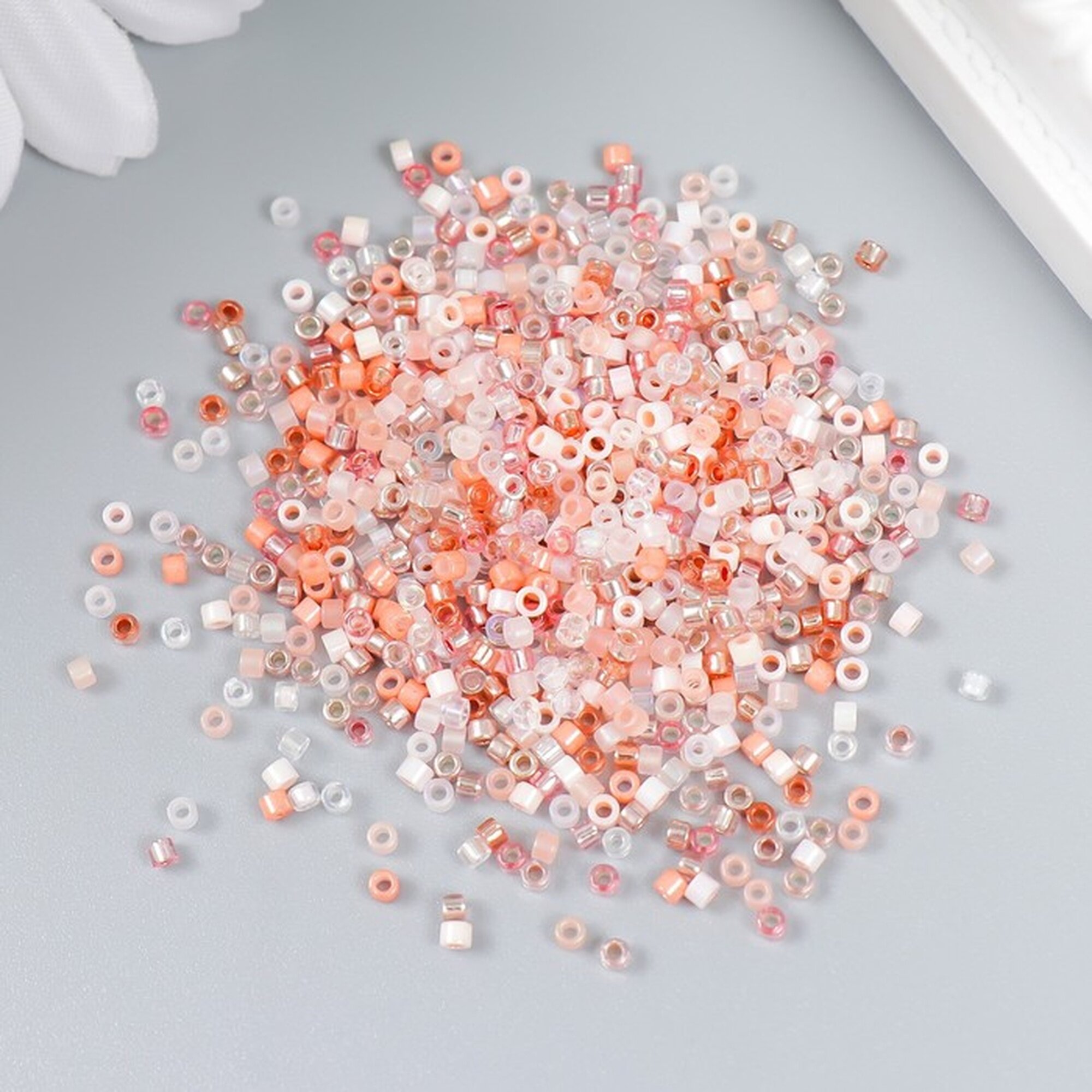 Бисер Сима-ленд "Перламутровое ассорти", стекло, 12/0, 10 г, разноцветный