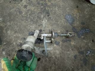 Бачок главного цилиндра сцепления Daewoo Nexia 1 поколение [рестайлинг] F16D3 2011 (б/у)