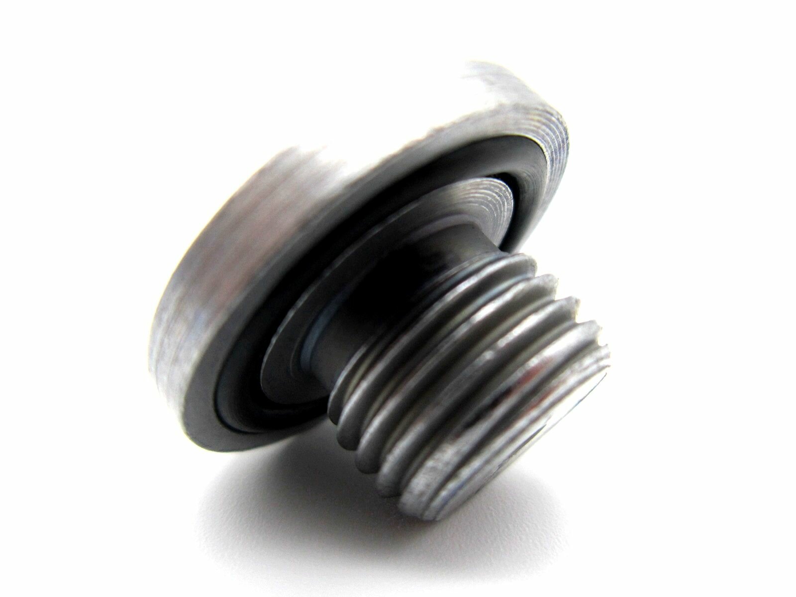 Сливная пробка - болт масляного поддона GM M14x1.5мм