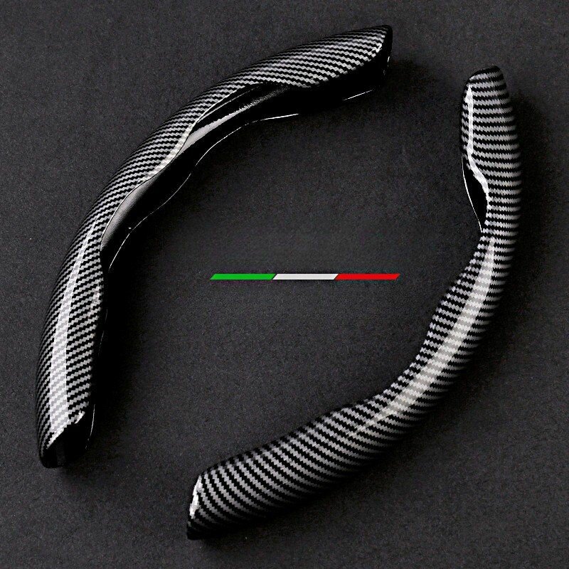 Автомобильная накладка на руль из карбонового волокна. Оплетка на руль универсальная.