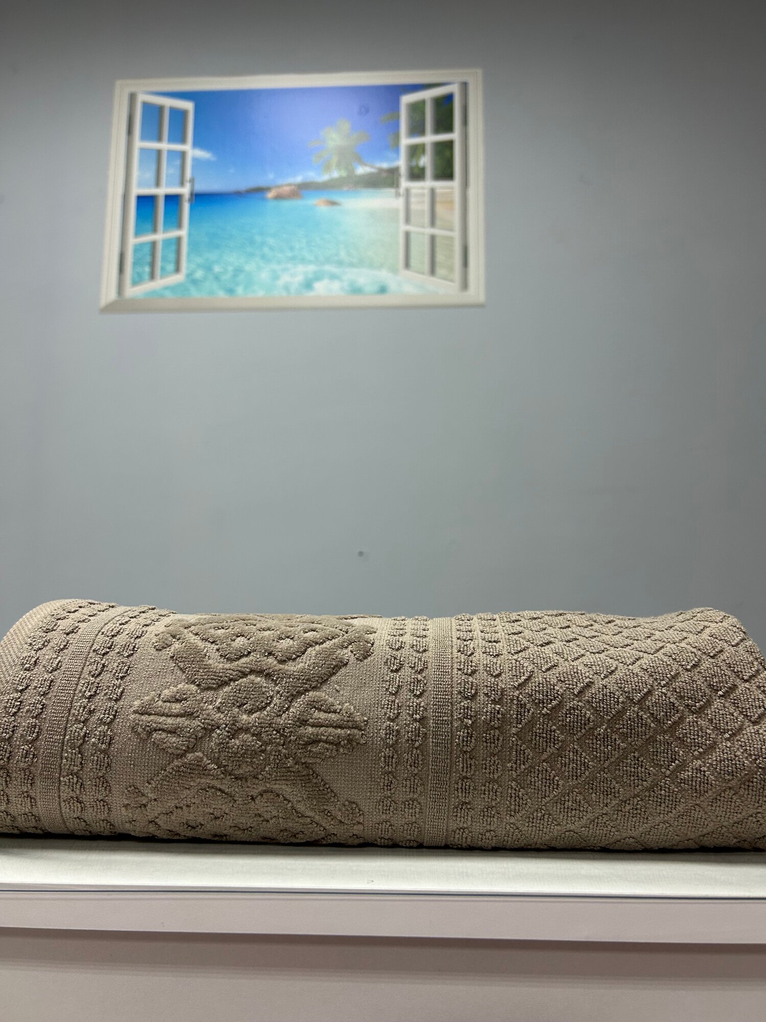 Полотенце махровое Банное от Турецкого бренда BRAVO HOME. Состав- хлопок 100 %. Размер 70 х 140 см. Количество 1 шт. Высокая плотность 500 г/м2. Цвет шоколадный. Незаменимый аксессуар для бани и душа, а также бассейна.