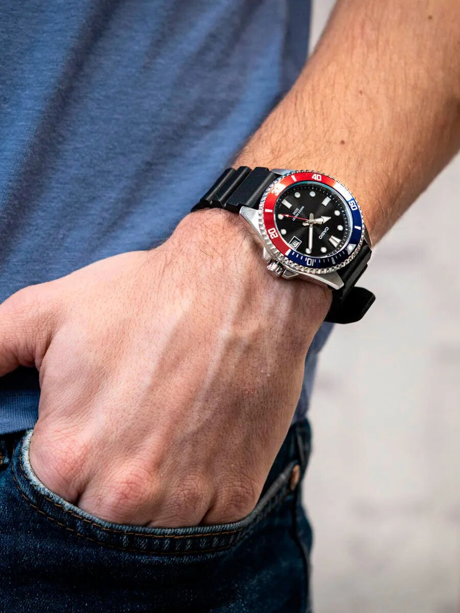 Наручные часы CASIO — фото 1