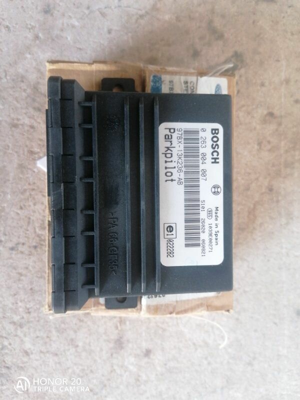 Блок управления парктроником FORD Focus 2004