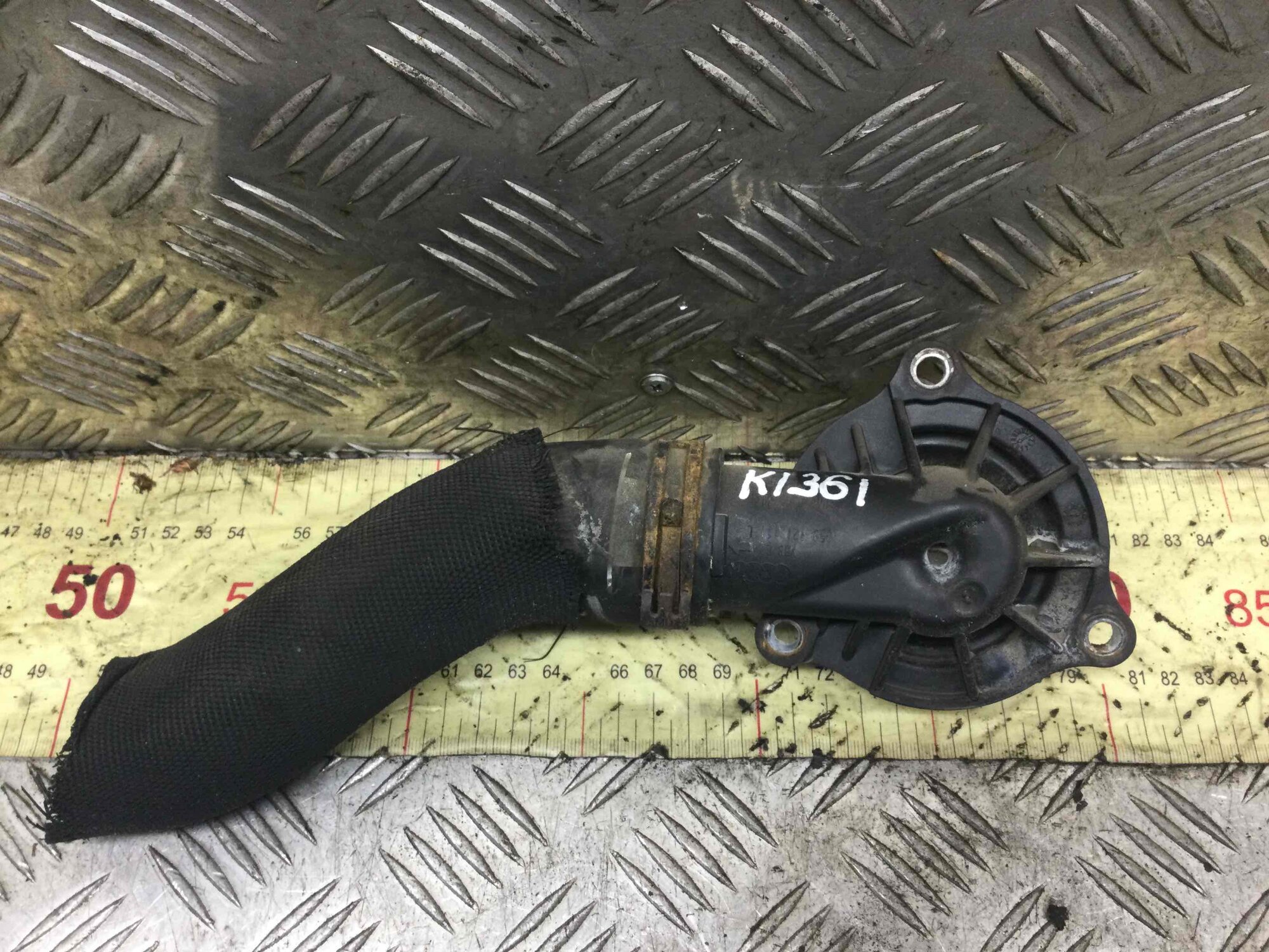 Б/У Корпус термостата Audi A6 C6/4F (2004-2008) 2008 г.