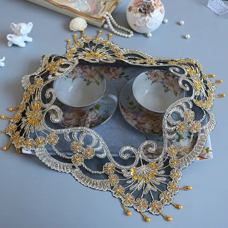 Кружевной коврик для стола из полиэстера и хлопка See the Picture