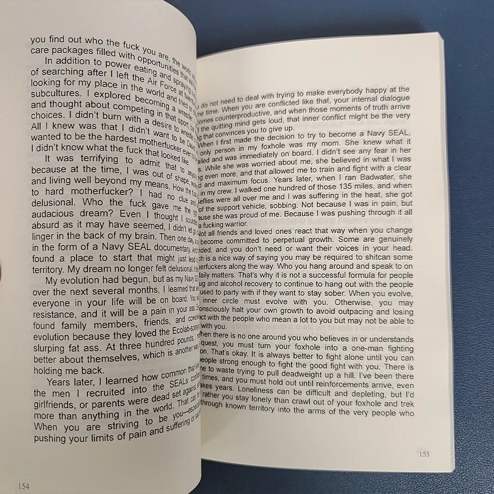 Never Finished Дэвид Гоггинс. Биография в твердом переплете на английском языке для взрослых — фото 1