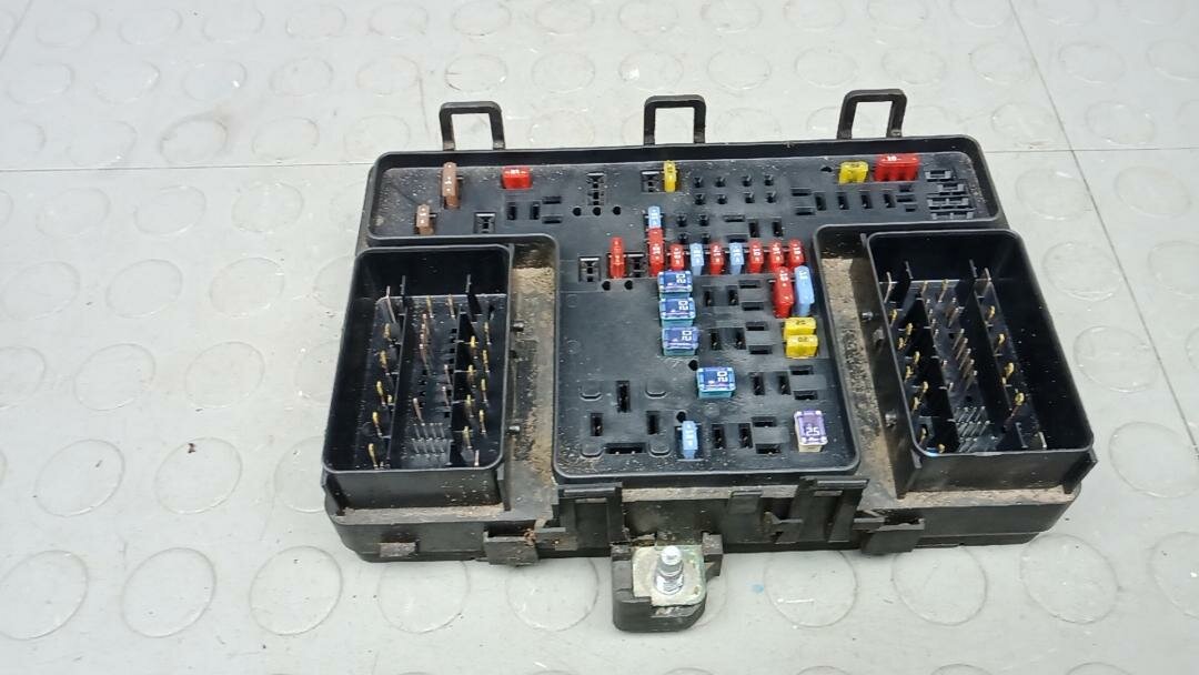 Блок предохранителей Ford Mondeo 5 2016 1859897