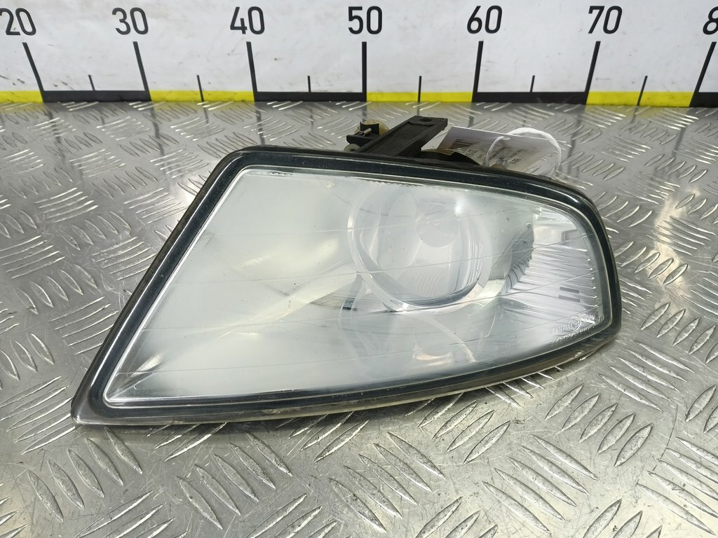 Фара противотуманная передняя Б/У для FORD MONDEO III рестайлинг (2003—2007) 1331776