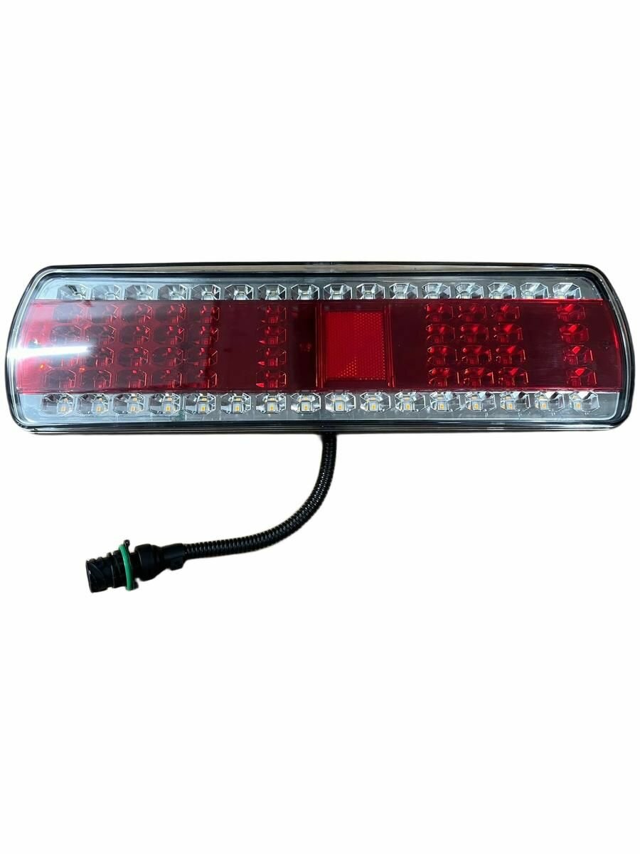 Фонарь задний правый светодиодный 24v фишка 6 пинов с бегущим поворотником КАМАЗ KAMAZ KR